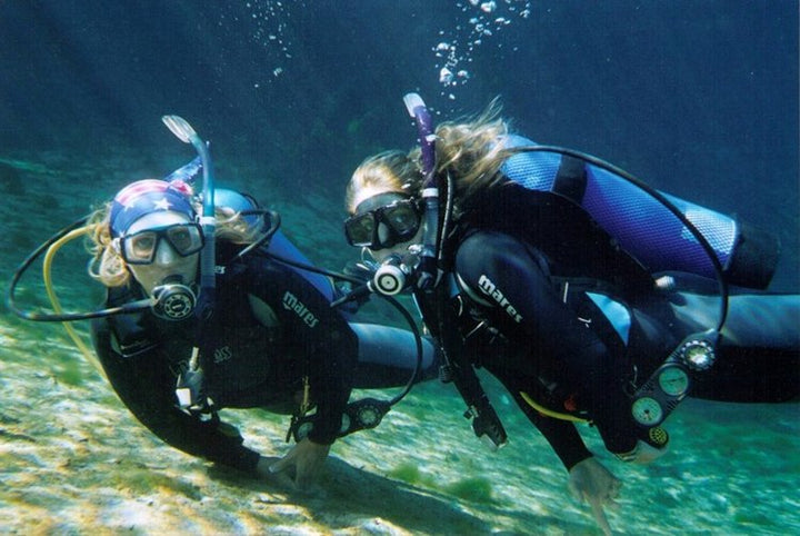 Rainbow River Night Scuba Trip – American Pro Diving Center Crystal River